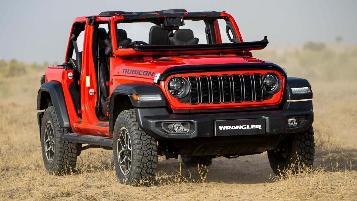 Comparison: Mahindra Thar Roxx vs Jeep Wrangler